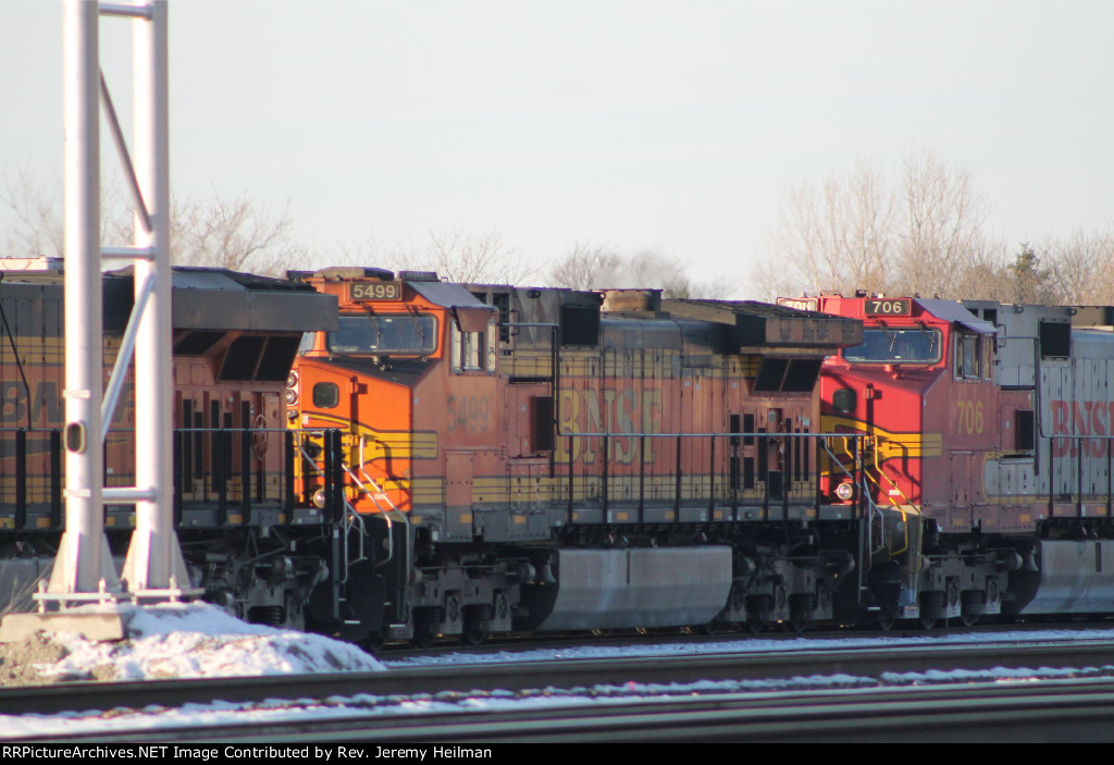 BNSF 5499 (4)